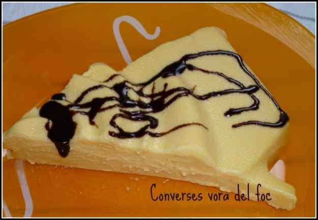 PASTÍS-FLAM DE XOCOLATA BLANC I FORMATGE | Celler-Adocse