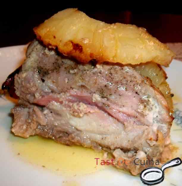LLOM AMB PINYA I CANSALADA VIADA | Celler-Adocse