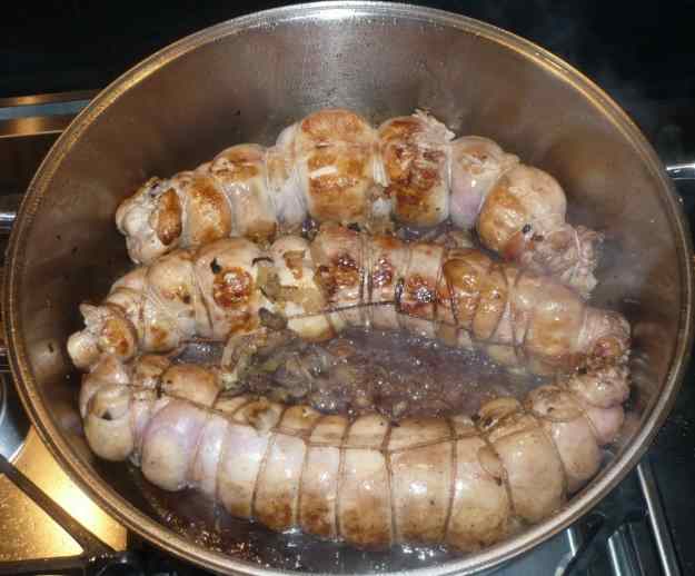 CONILL FARCIT DE BOLETS, ORELLANES I CODONYAT | Celler-Adocse
